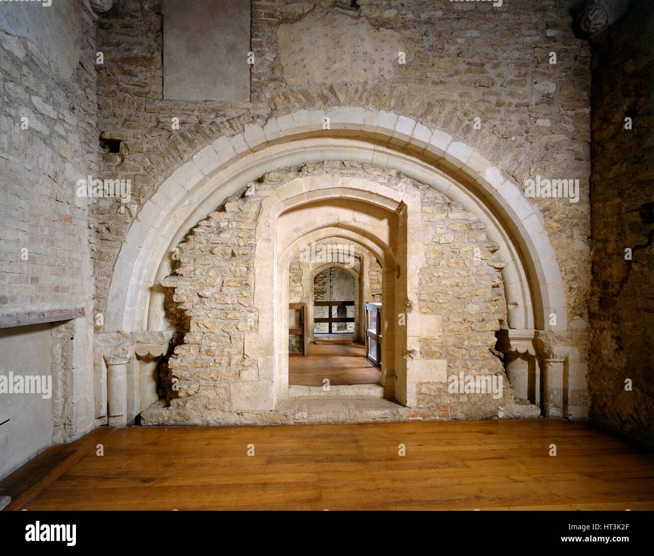 13th century abbey interior hi-res stock photography and images - Alamy