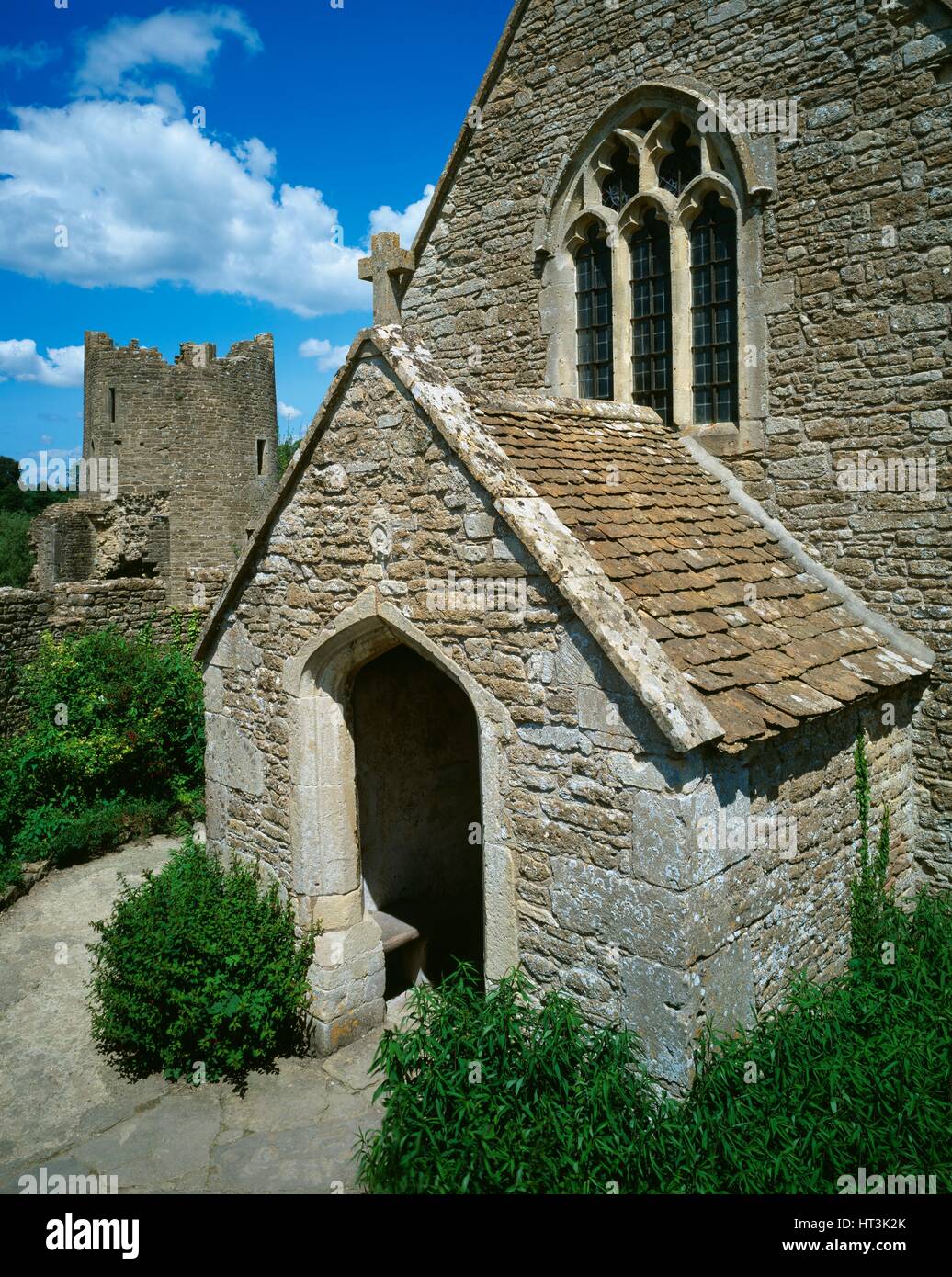 Farleigh hungerford castle chapel hi-res stock photography and images ...