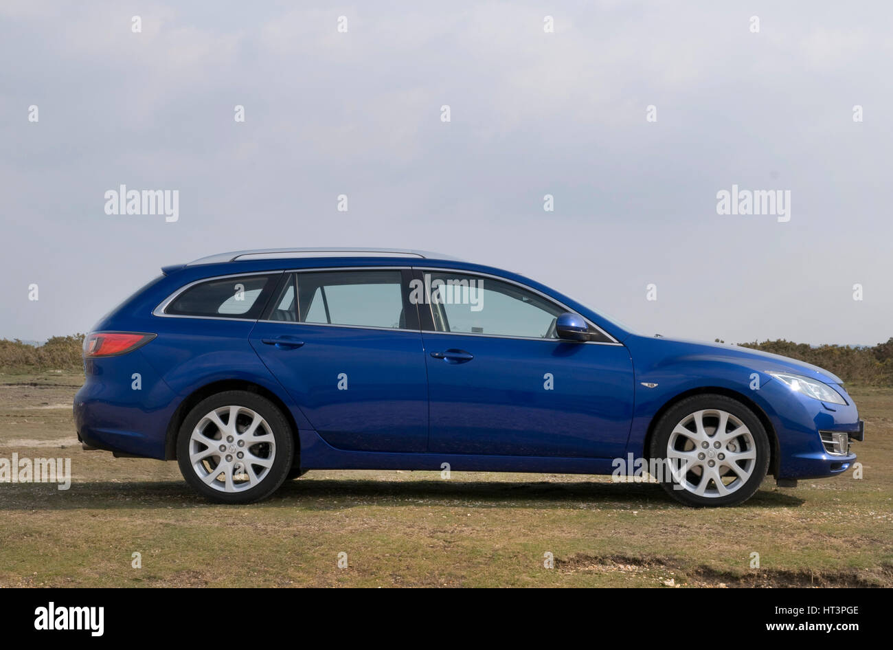 Mazda 6 estate hi-res stock photography and images - Alamy