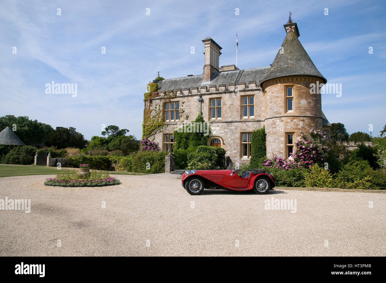 Ss 100 hi-res stock photography and images - Alamy