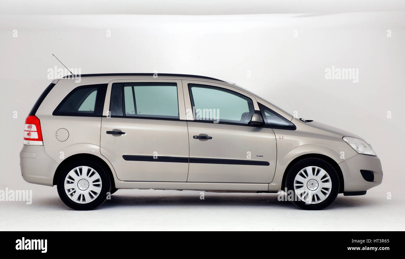 Vauxhall zafira hi-res stock photography and images - Alamy