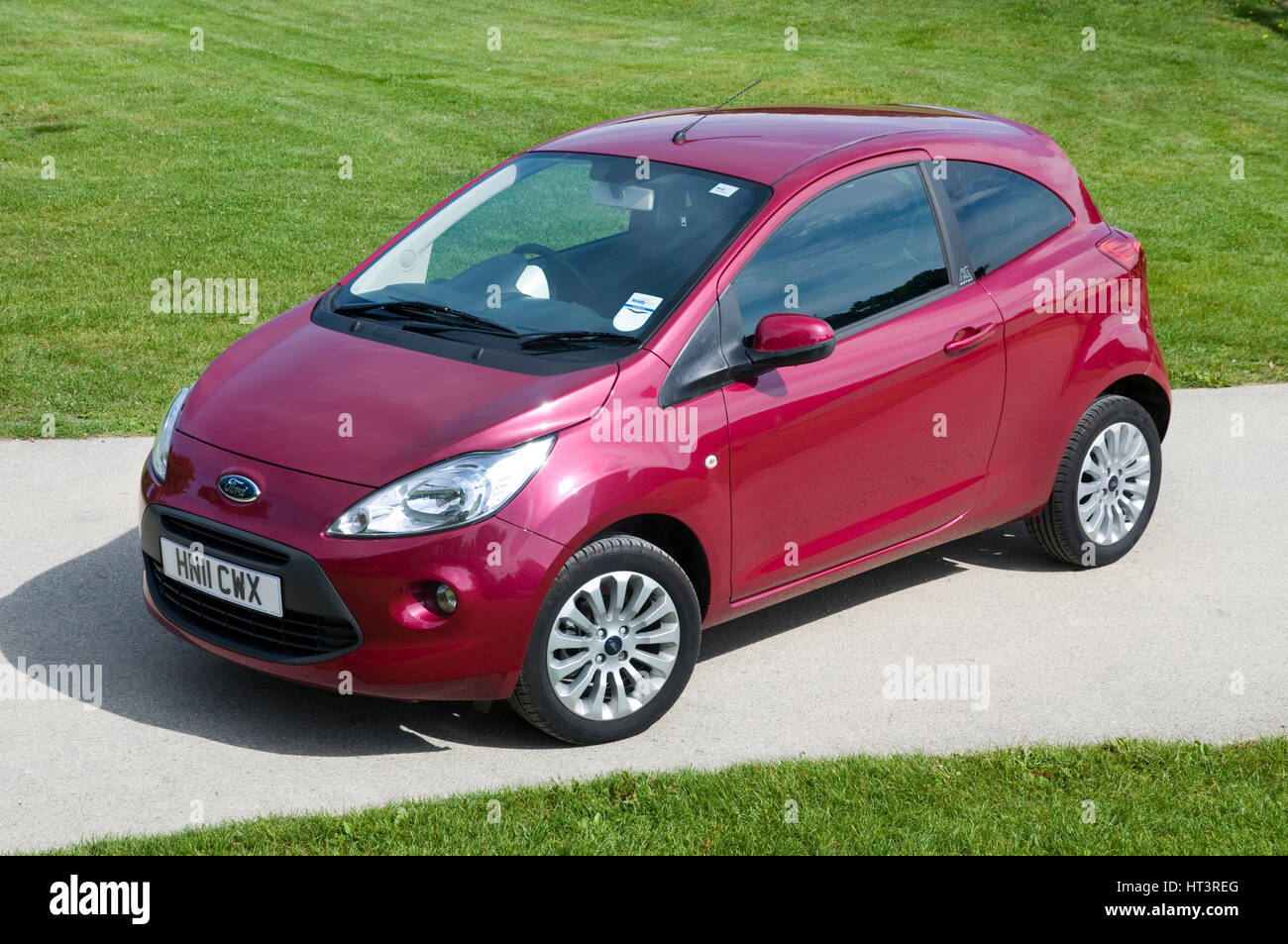 Small ford hatchback hi-res stock photography and images - Alamy
