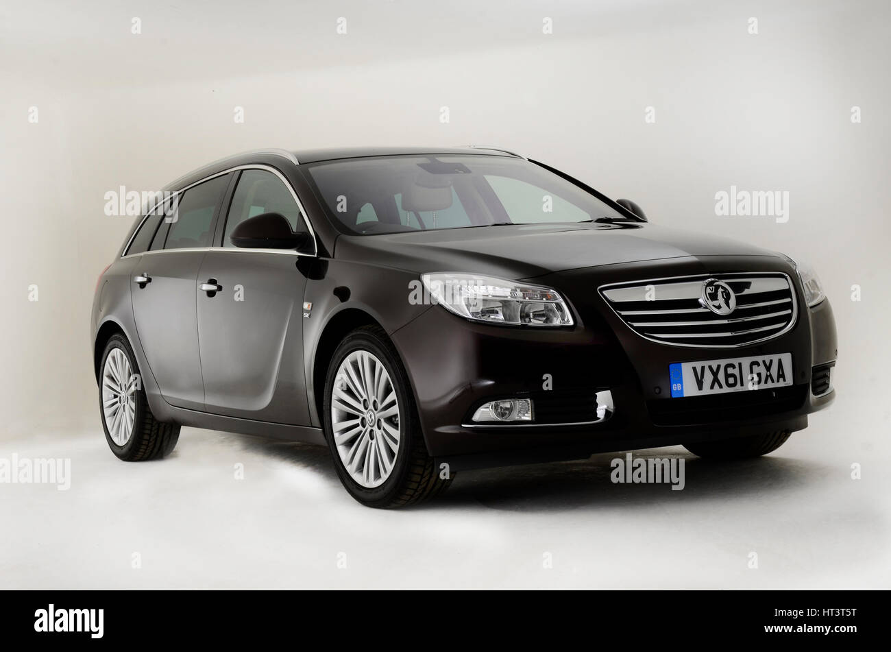 Vauxhall insignia hi-res stock photography and images - Alamy