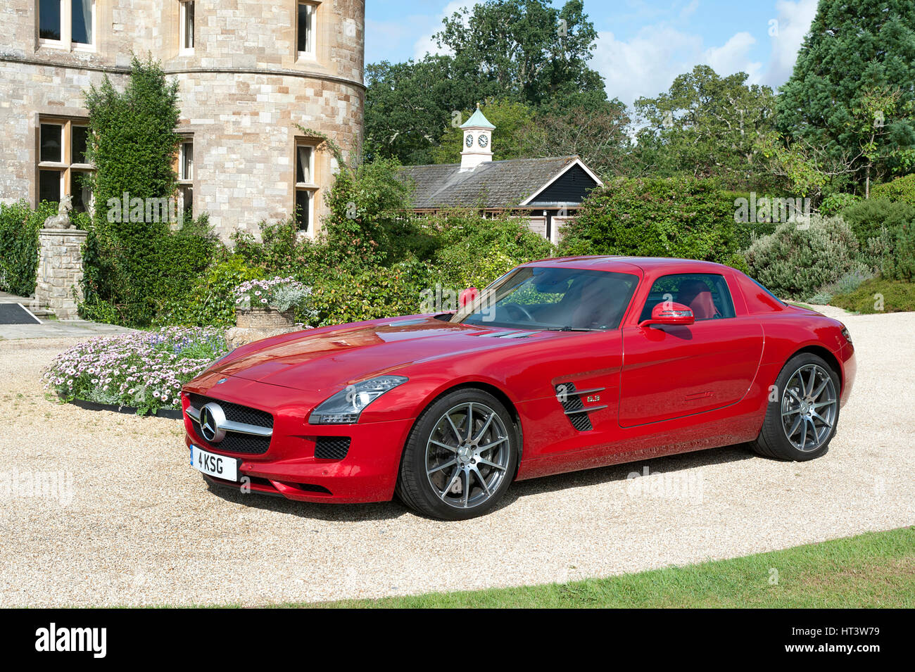 Mercedes benz sls amg gullwing hi-res stock photography and images - Alamy