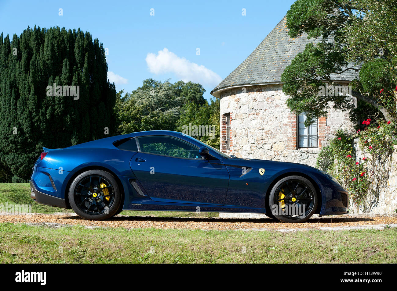 Ferrari side profile hi-res stock photography and images - Alamy