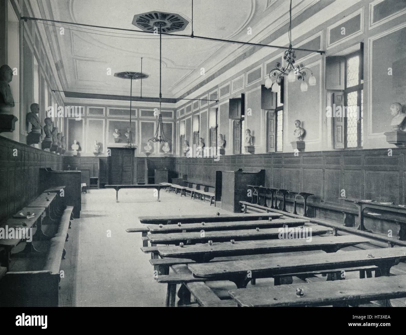 1920s school classroom hi-res stock photography and images - Alamy