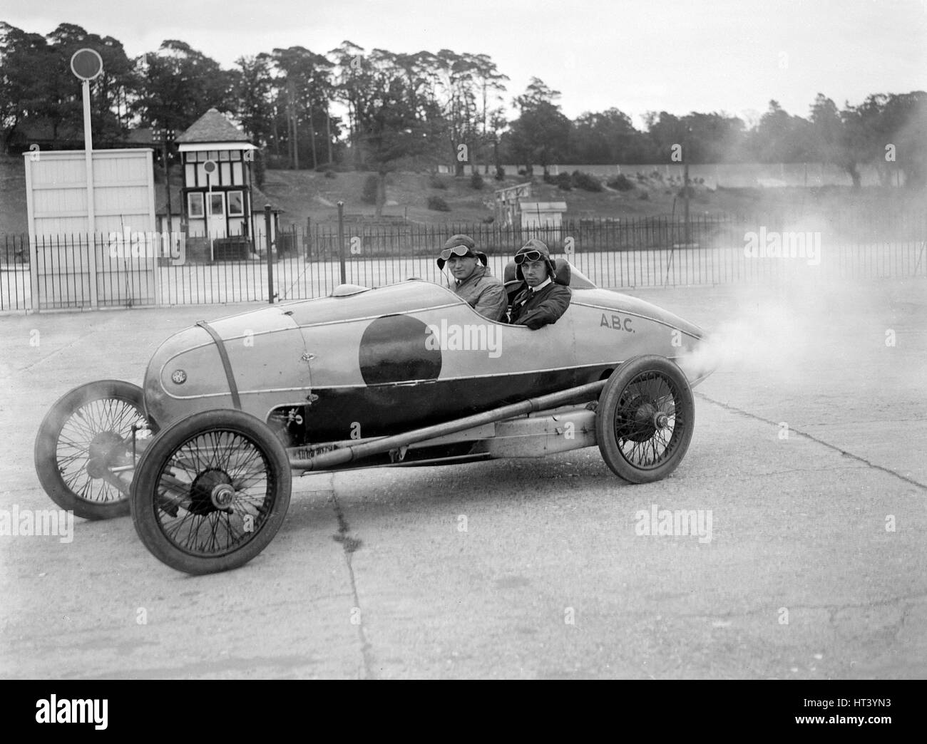 Classic vintage car exhaust smoke hi-res stock photography and images ...