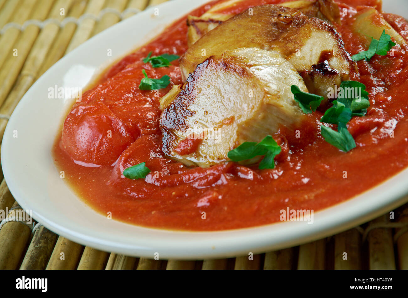 Kaeng Phed Ped Yang - Roasted Duck Curry Stock Photo - Alamy