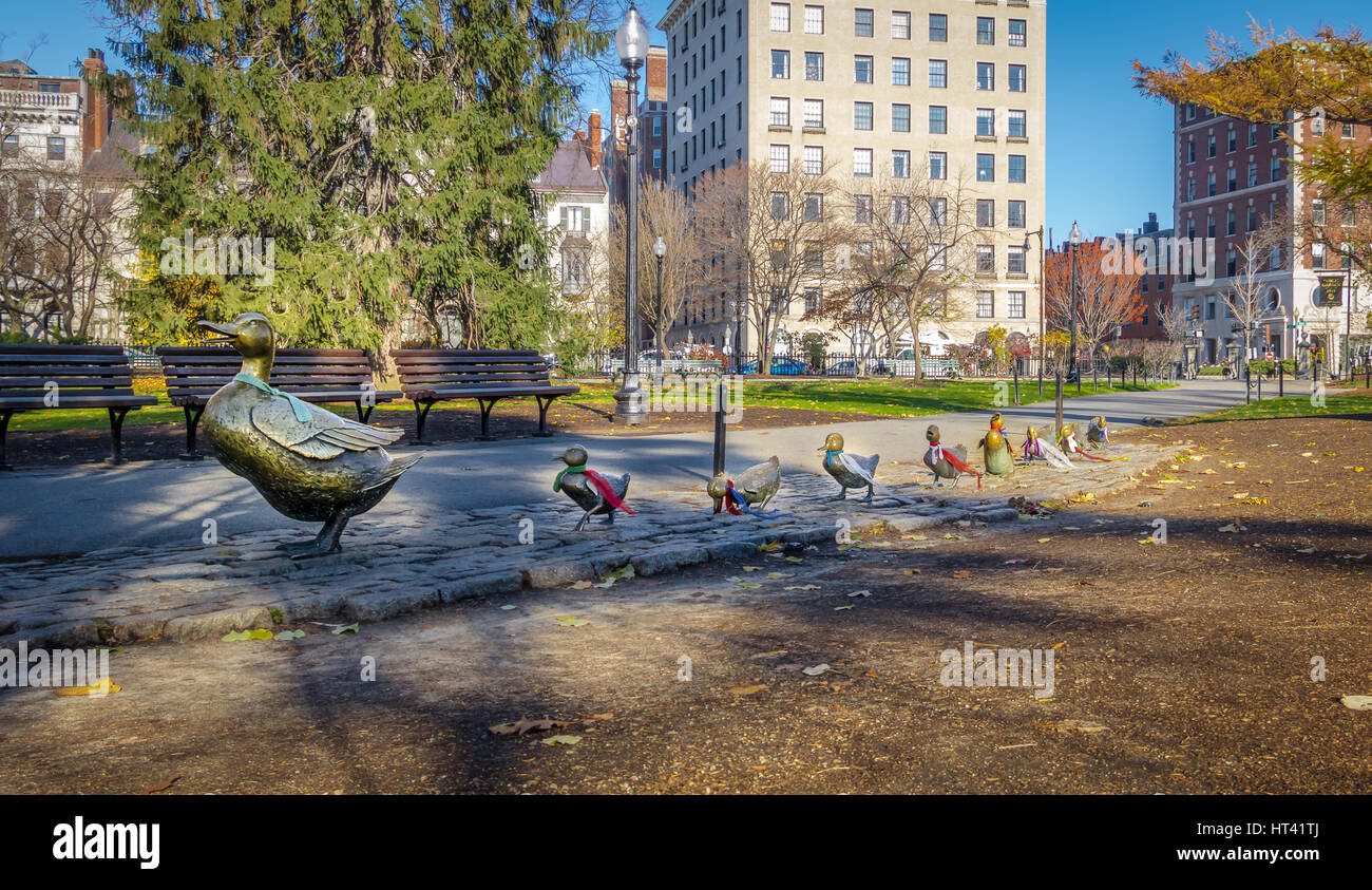 Duck family brass statues at Boston Public Gardens - Boston ...