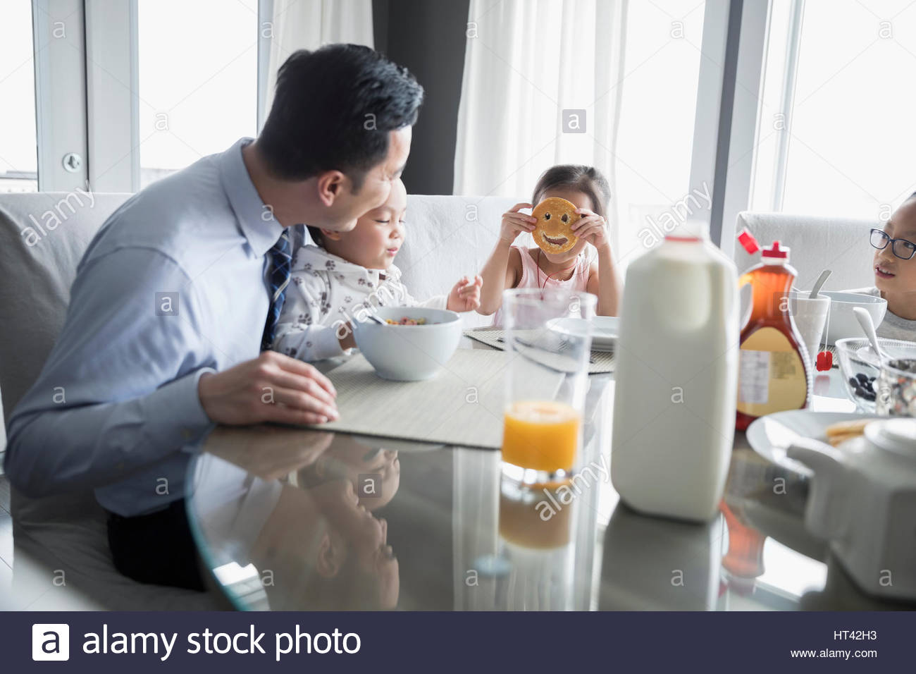 Pancake smiley face hi-res stock photography and images - Alamy