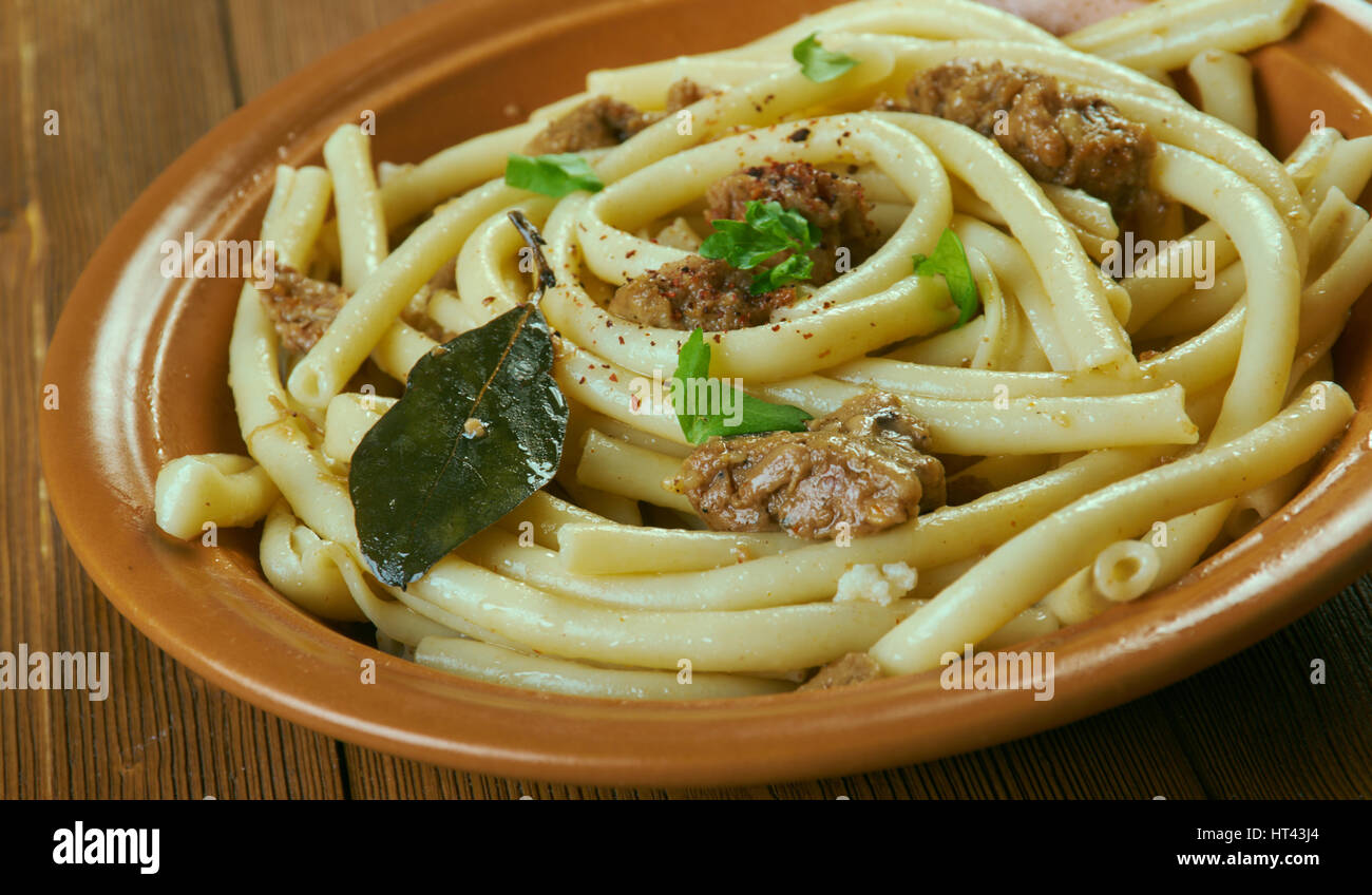 makarony po flotski - Soviet version Maccheroni with beef and spices ...