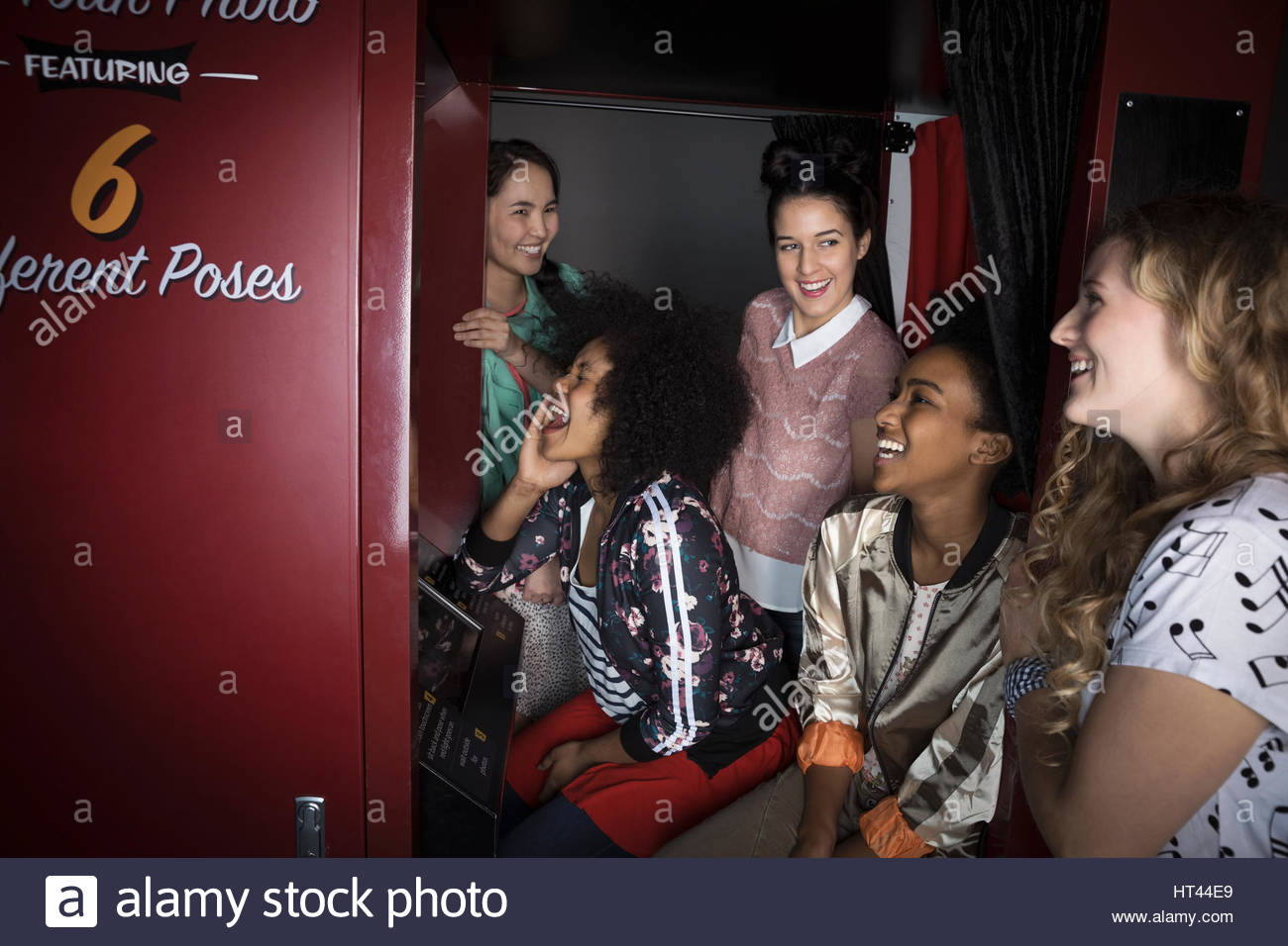 Photo booth reading hi-res stock photography and images - Alamy