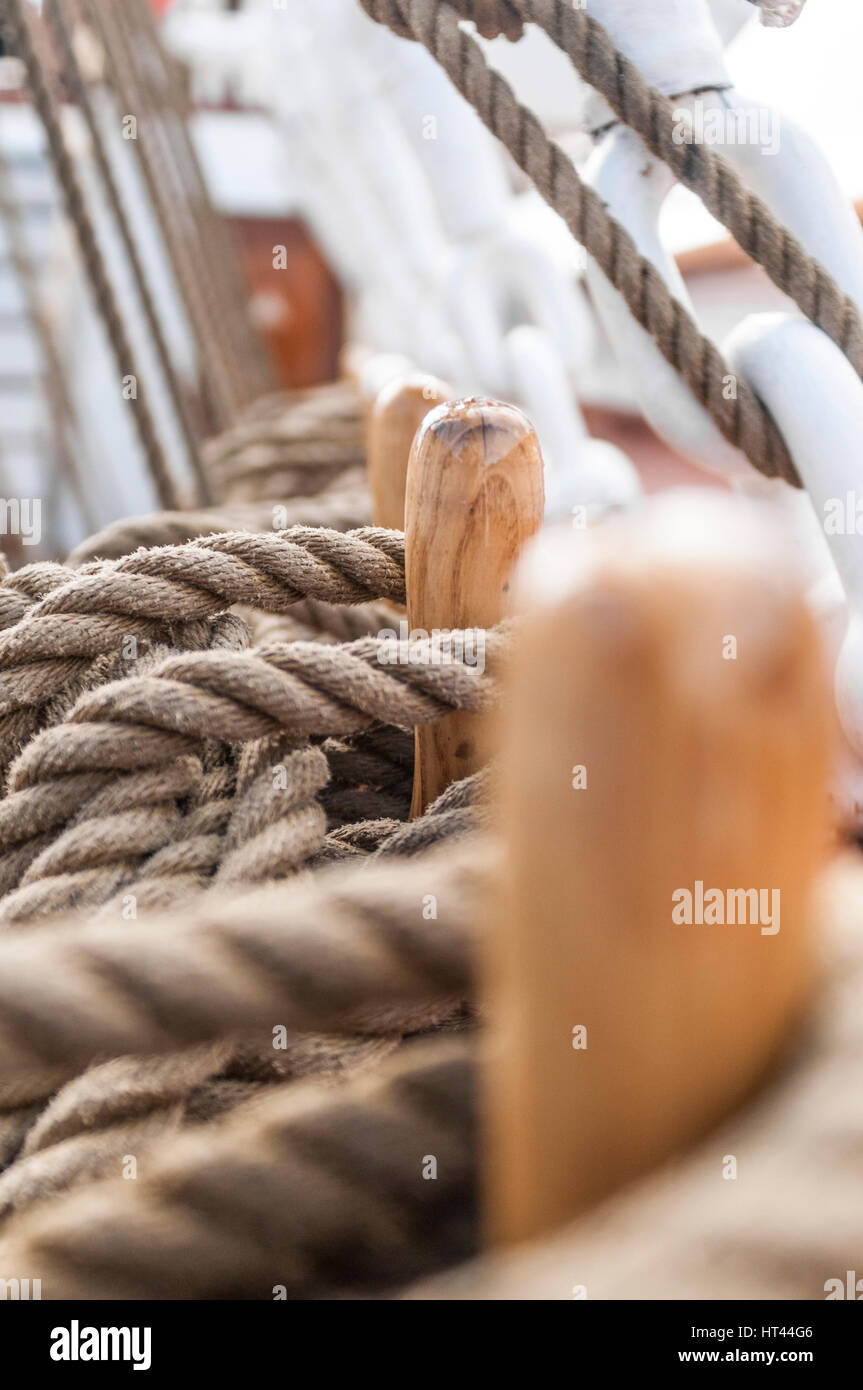 Ships peg hi-res stock photography and images - Alamy