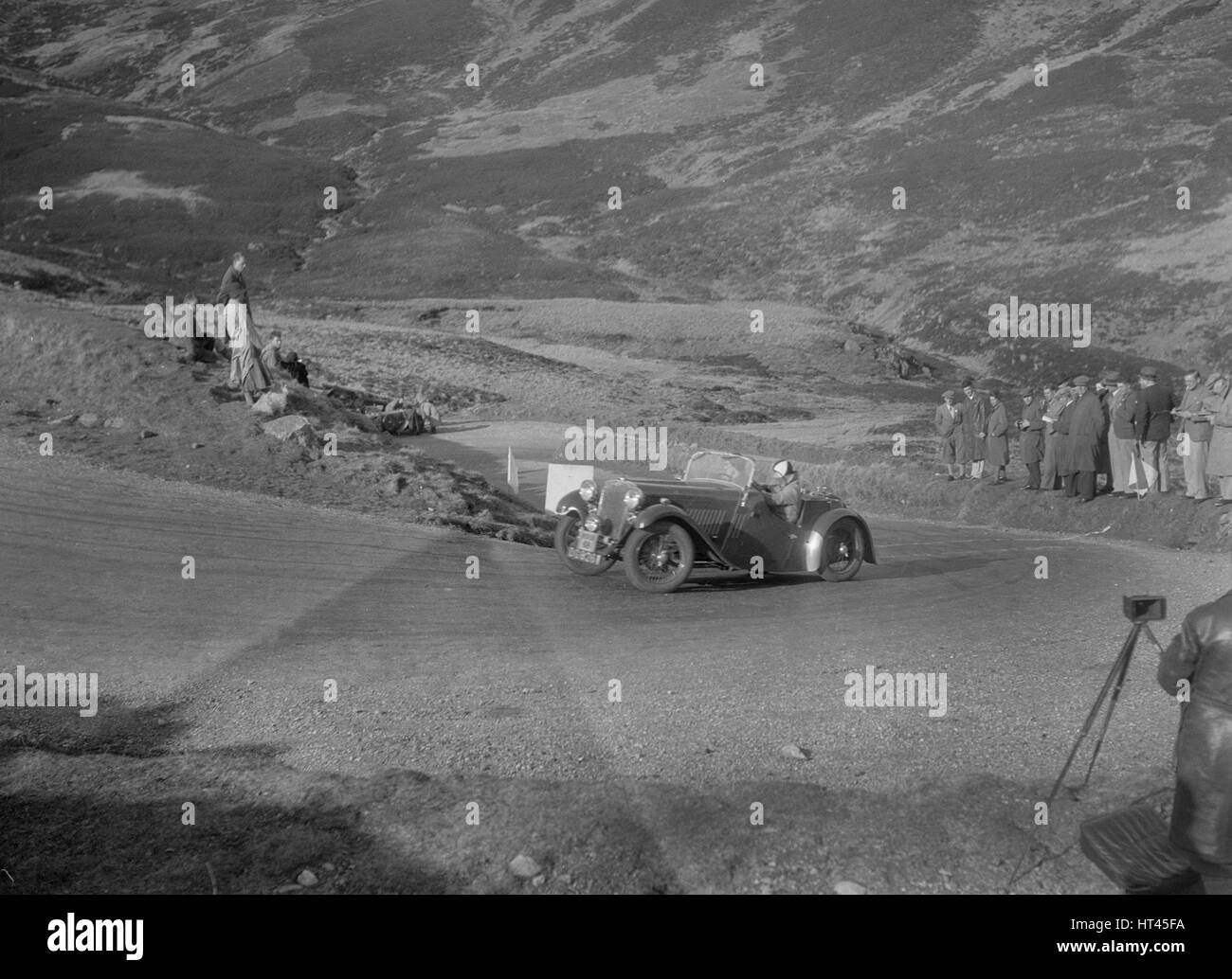 Singer Le Mans 2-seater competing in the RSAC Scottish Rally, Devil's ...