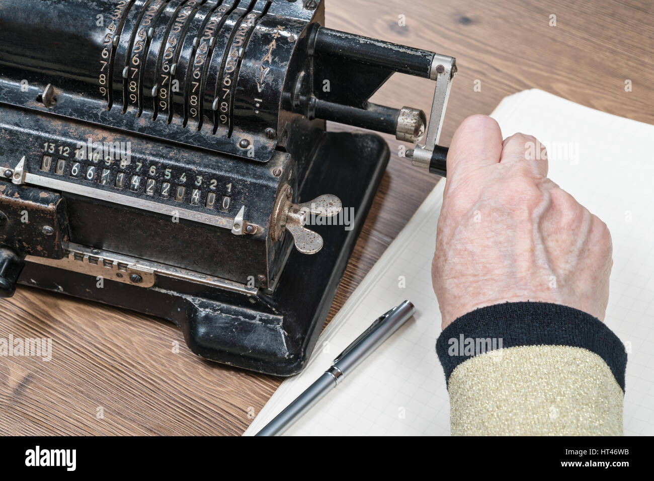 Old Accounting Machine Stock Photos & Old Accounting Machine Stock ...