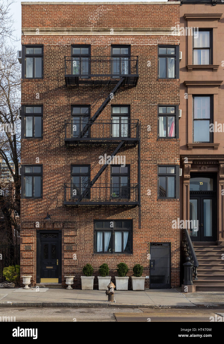 Brooklyn housing hi-res stock photography and images - Alamy
