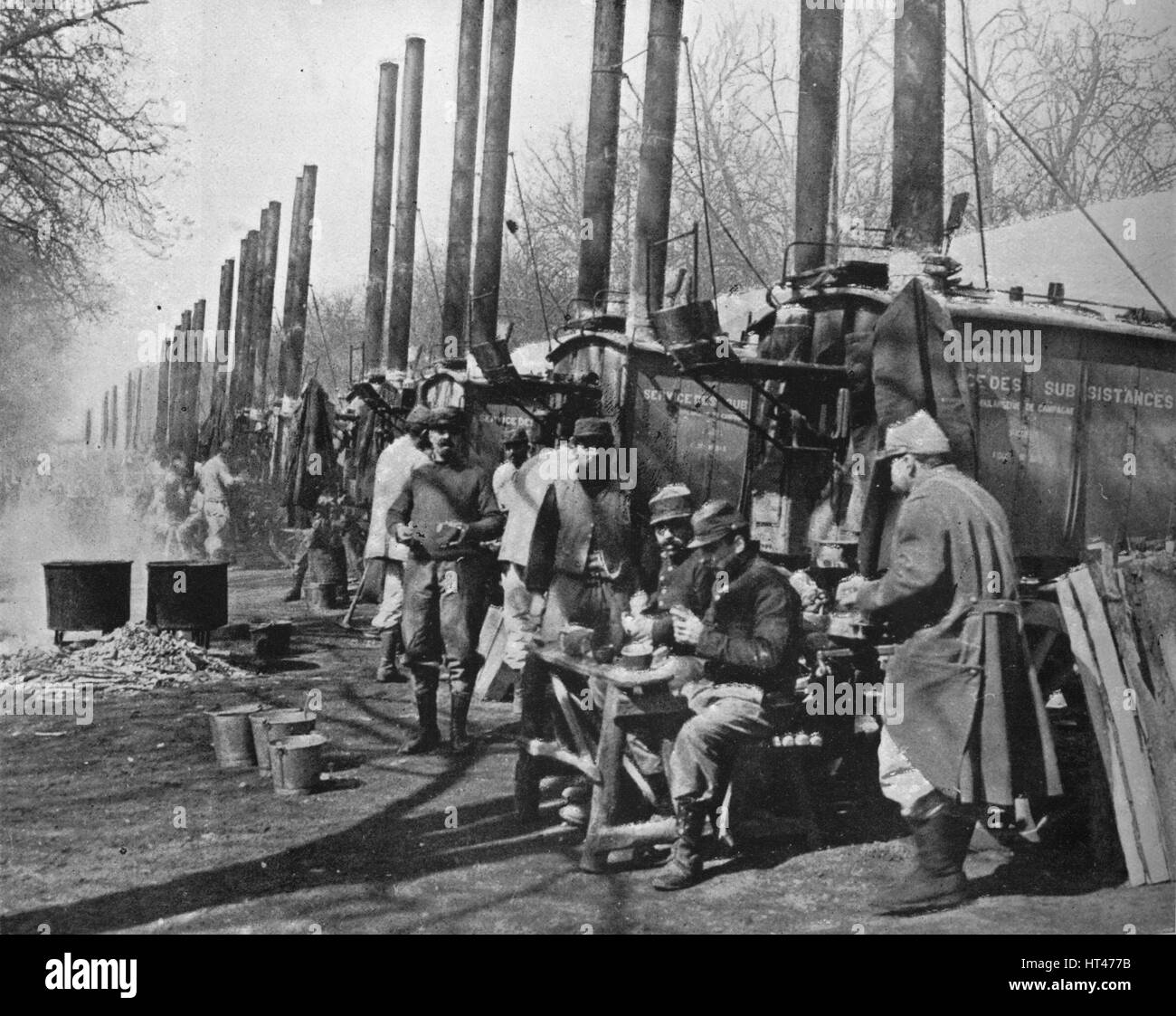 French army field kitchen hi-res stock photography and images - Alamy