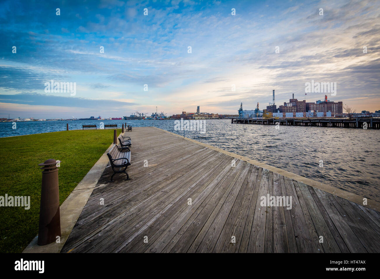 Pier in Fells Point, Baltimore, Maryland Stock Photo - Alamy