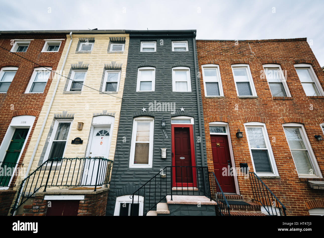 Baltimore rowhouses hi-res stock photography and images - Alamy