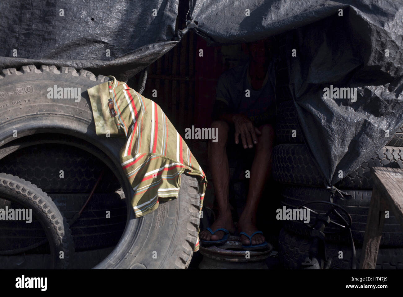 worker's street shack Stock Photo - Alamy