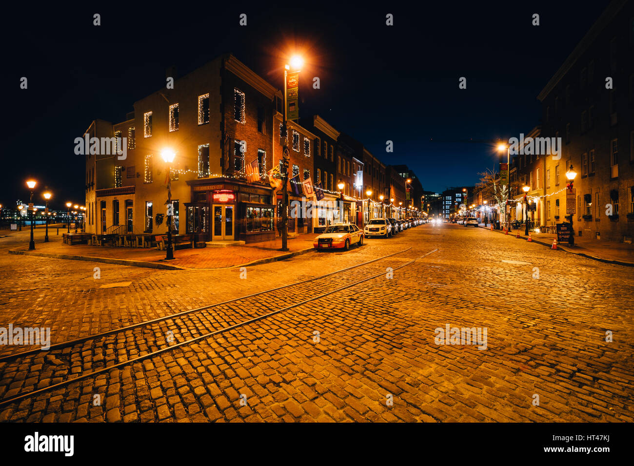 Waterfront night in fells point hi-res stock photography and images - Alamy