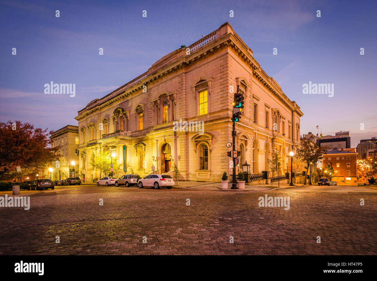 George peabody library hi-res stock photography and images - Alamy