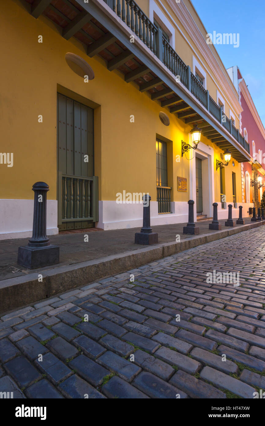 COBBLESTONE STREET COLORFUL PAINTED BUILDINGS CALLE FORTALEZA OLD TOWN ...