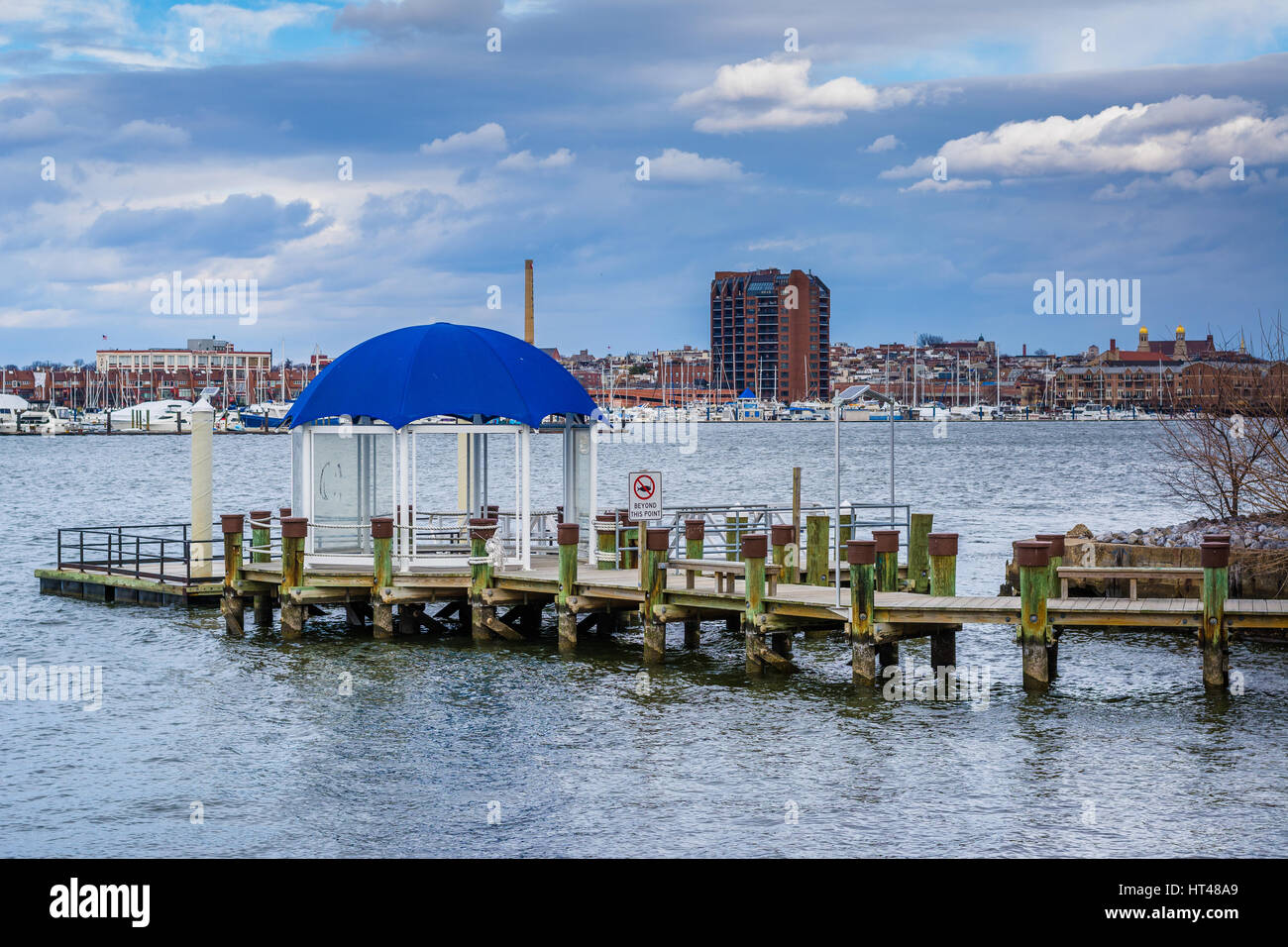 Locust point hi-res stock photography and images - Alamy