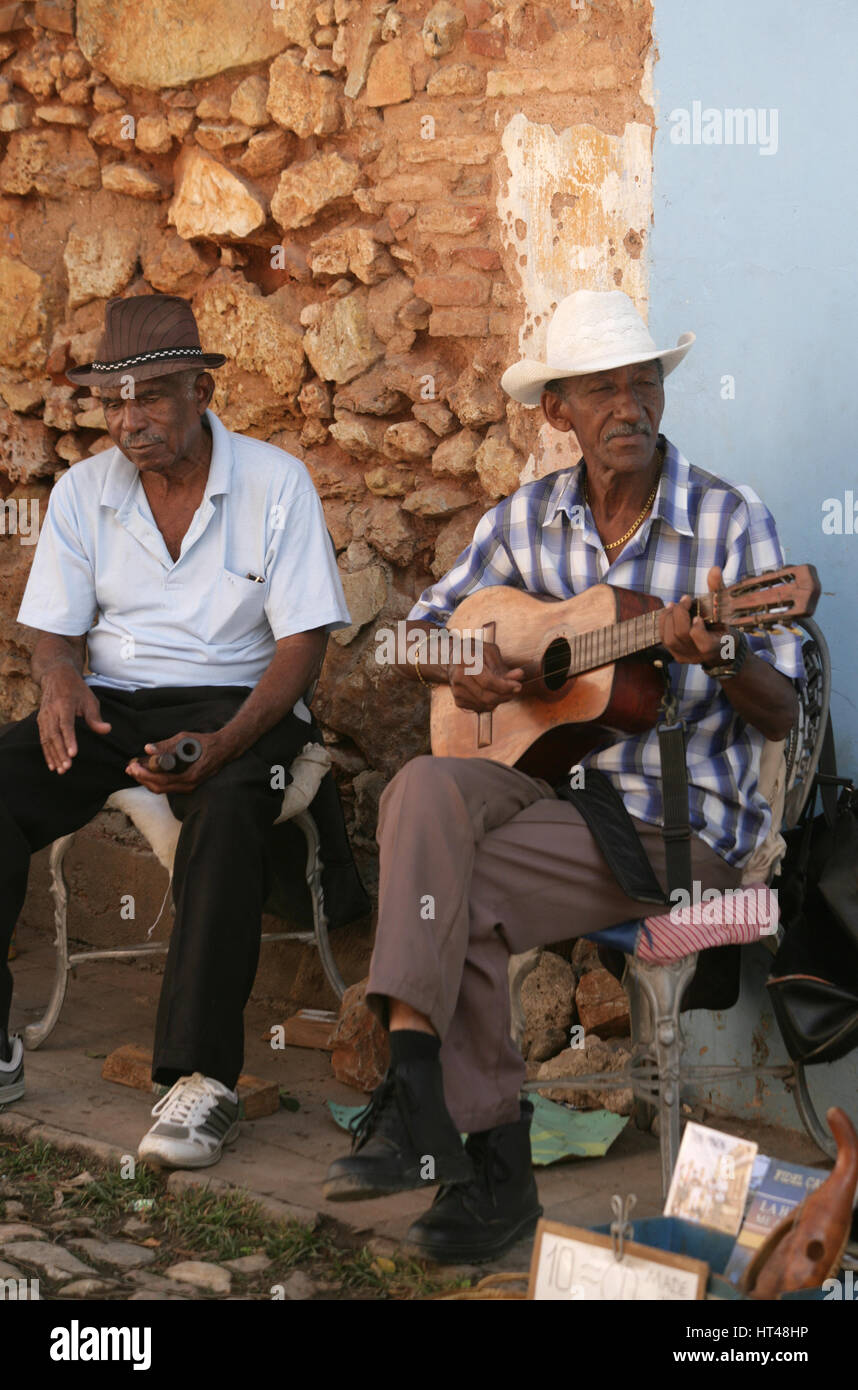 Cuban street scene. Musicians,Trinidad, Cuba Stock Photo - Alamy