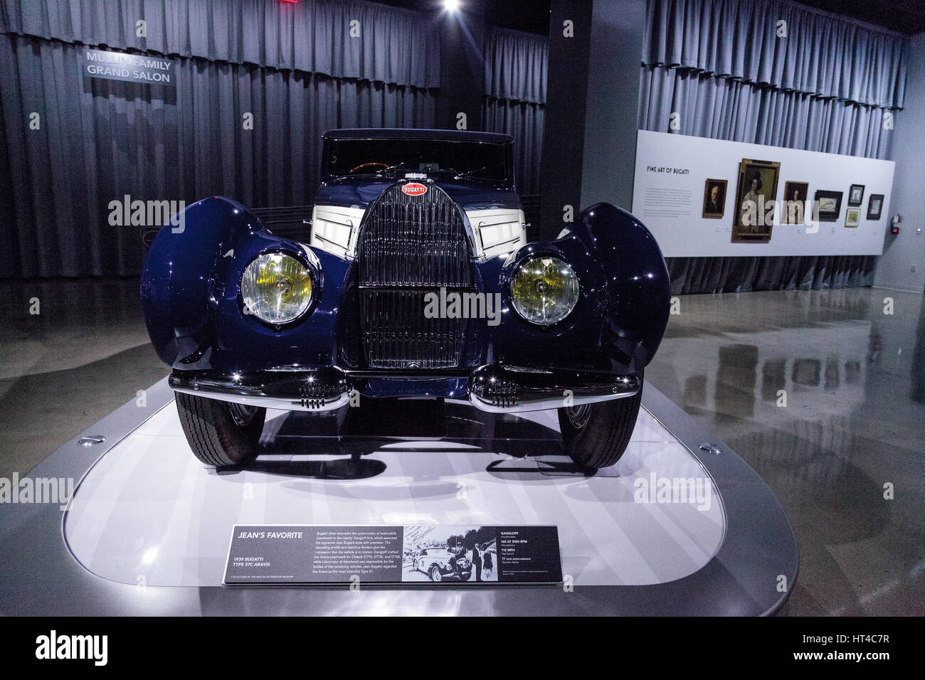 Los Angeles, CA, USA — March 4, 2017: White and dark blue 1939 Bugatti ...