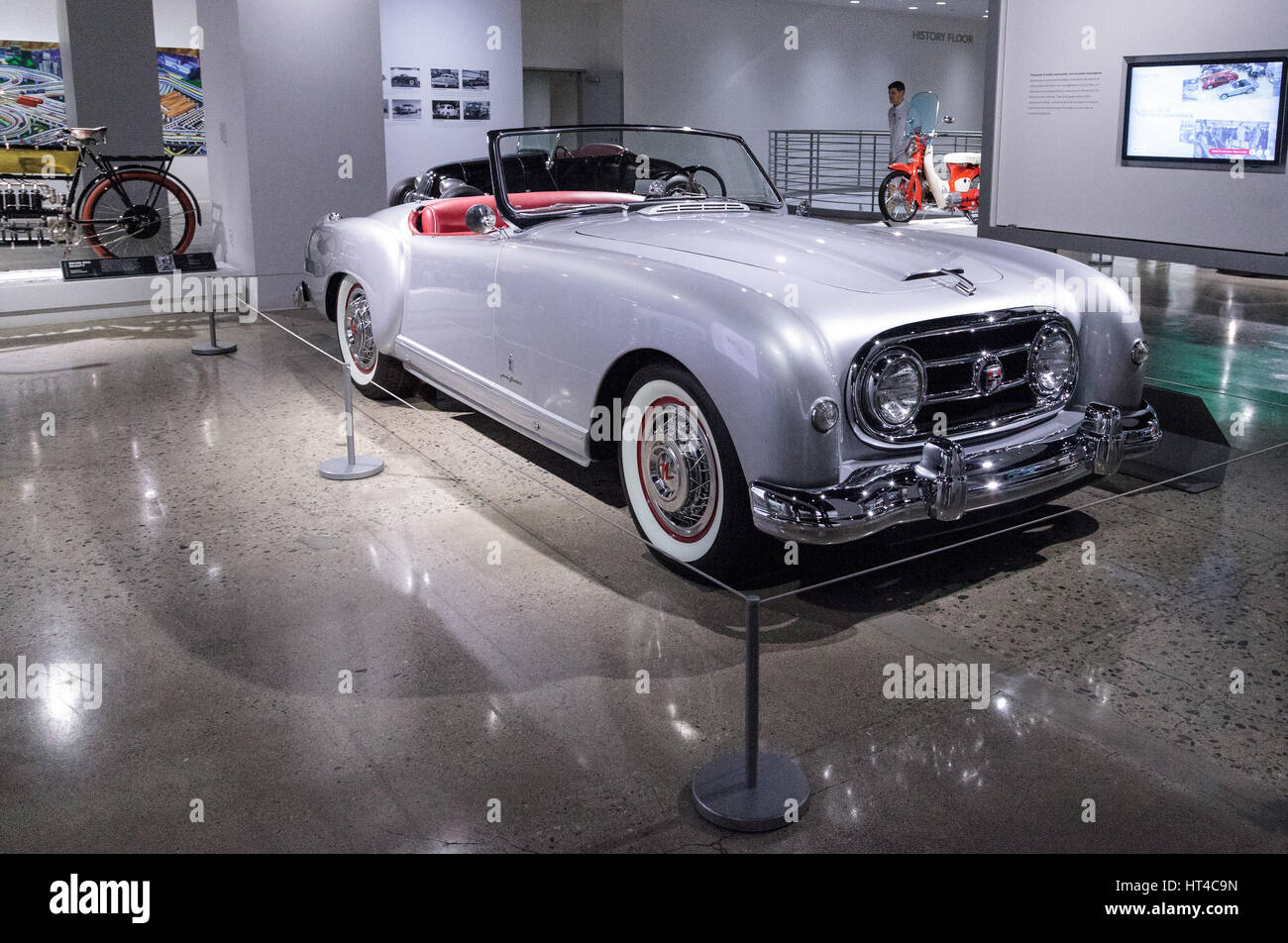 Los Angeles, CA, USA — March 4, 2017: Silver 1953 Nash-Healey ...