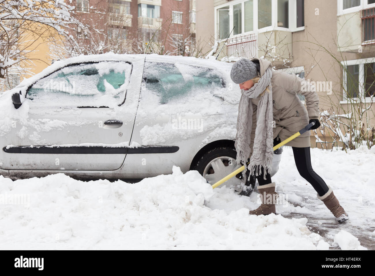 Woman snow winter hi-res stock photography and images - Alamy