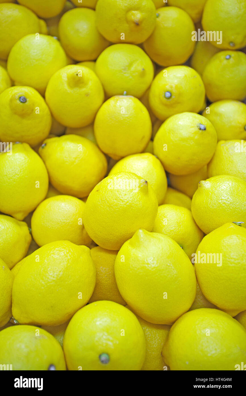 Multiple lemons hi-res stock photography and images - Alamy