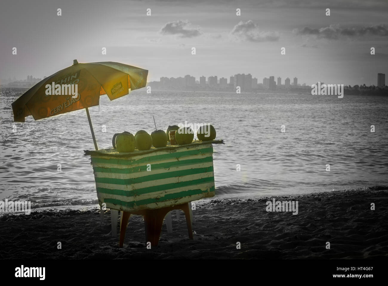 agua de coco Stock Photo - Alamy