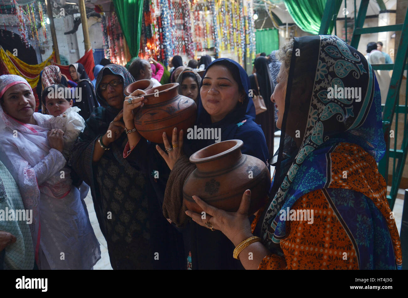 Ruqayyah bint ali hi-res stock photography and images - Alamy