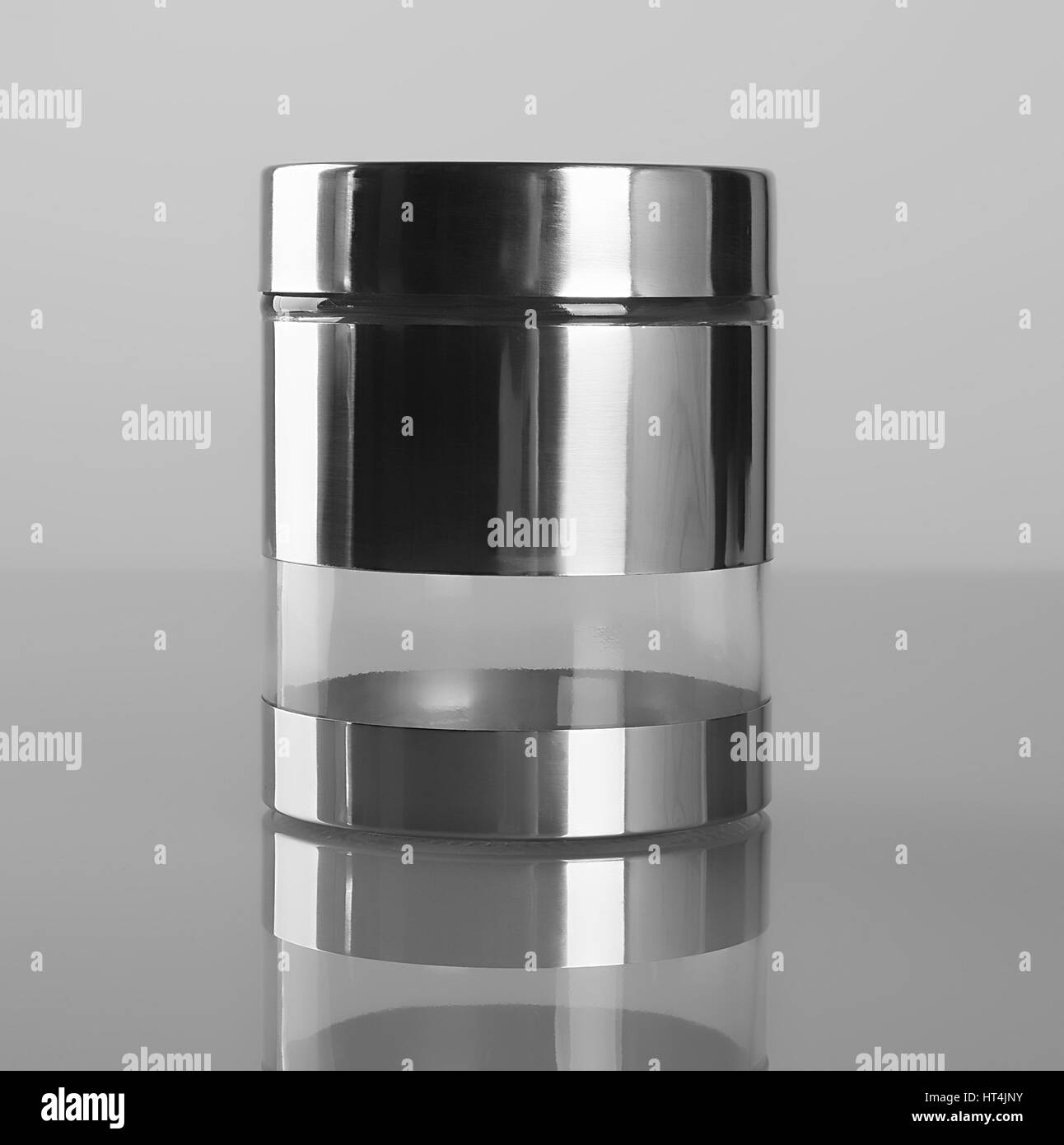 Empty glass bowl with lid, top view Stock Photo - Alamy