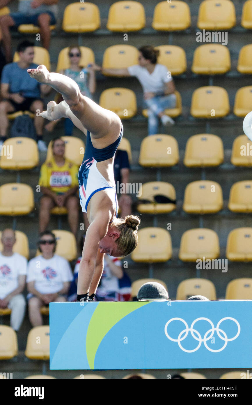Platform barrow hi-res stock photography and images - Alamy