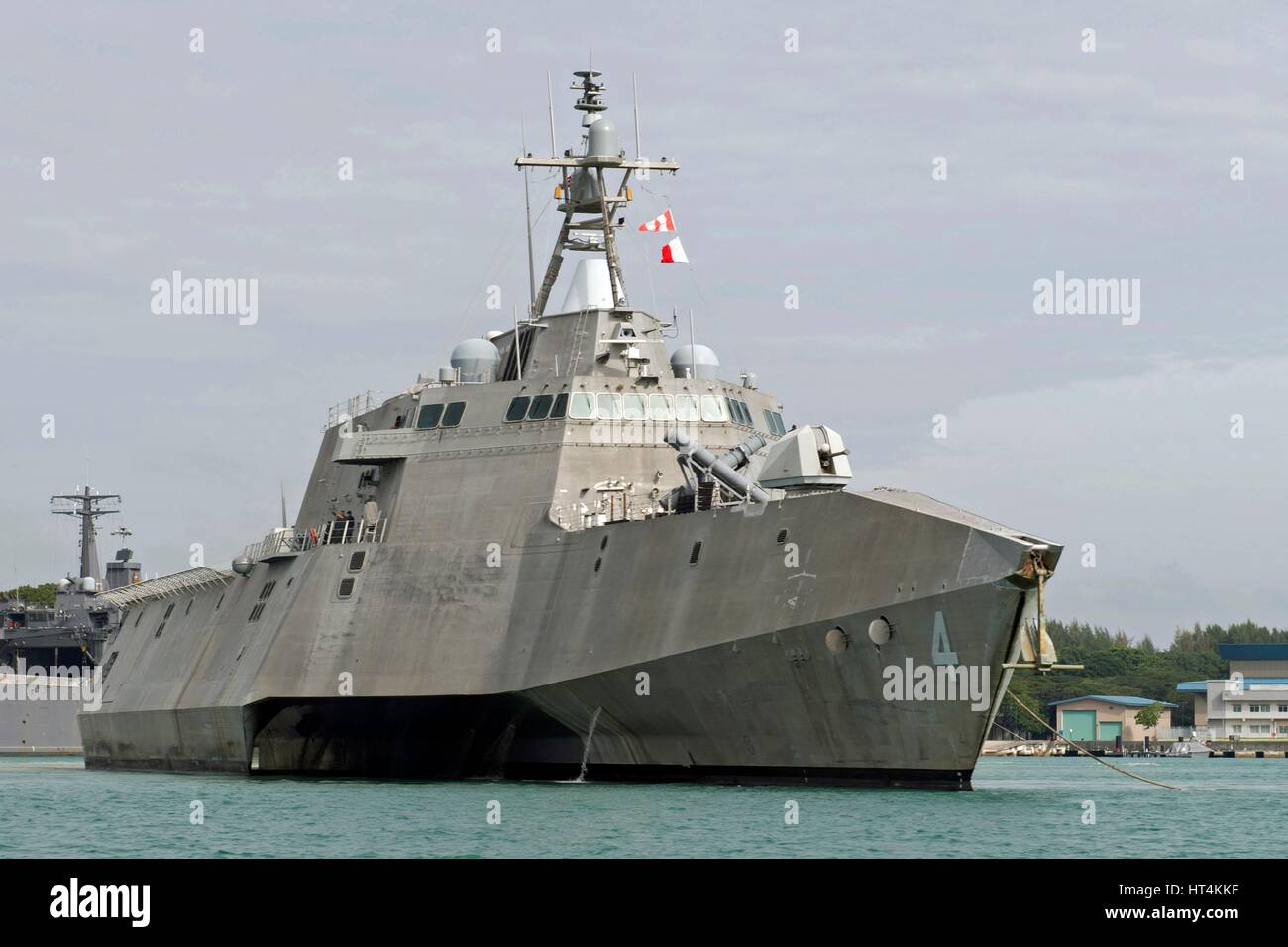 The USN Independence-class littoral combat ship USS Coronado departs ...