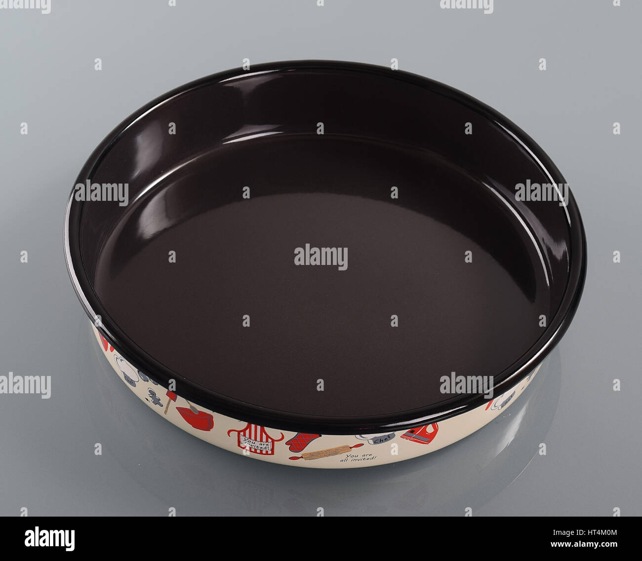 Enameled round pan, top view Stock Photo - Alamy