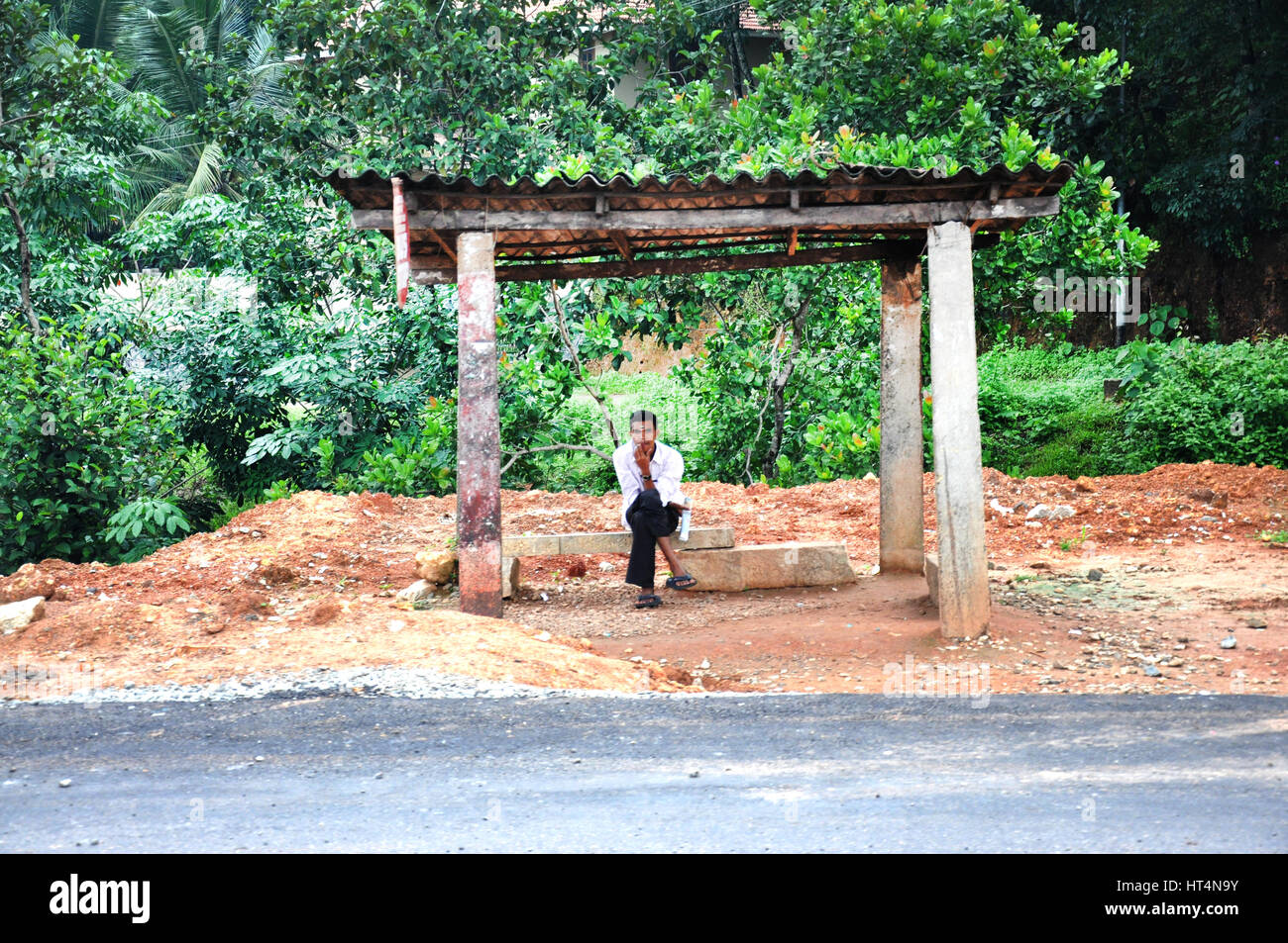 Bus stop photo hi-res stock photography and images - Alamy