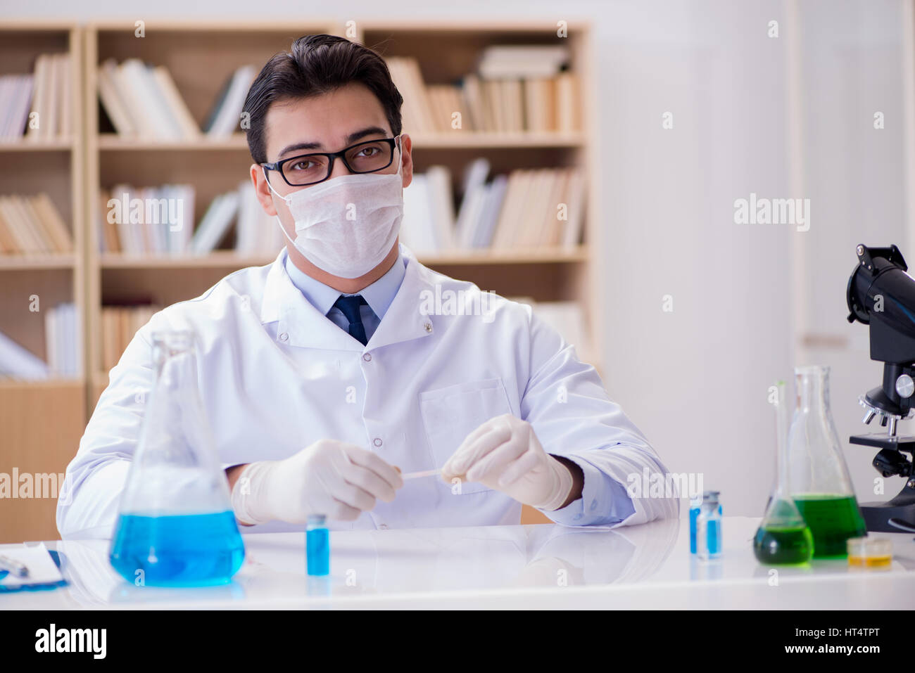 Doctor working in the lab Stock Photo - Alamy