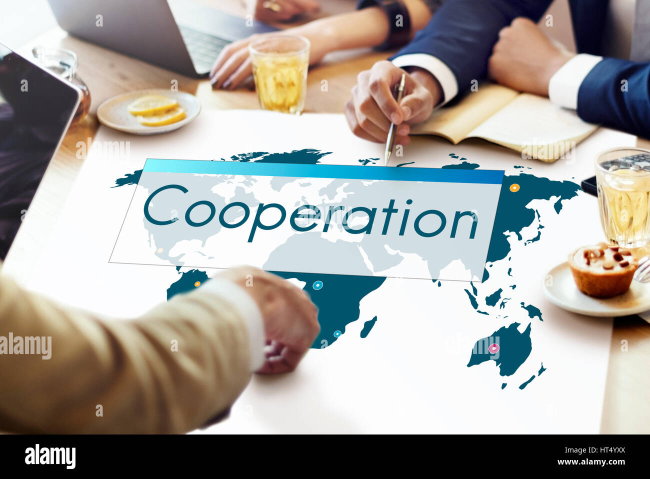 Cooperation Global Connection Management Icon Stock Photo - Alamy