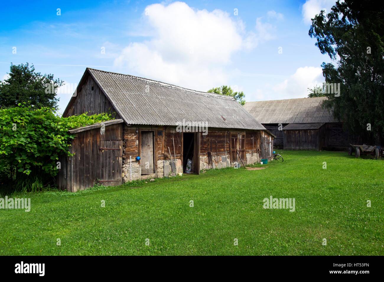 Barn in the countryside. Rural landscape Stock Photo - Alamy