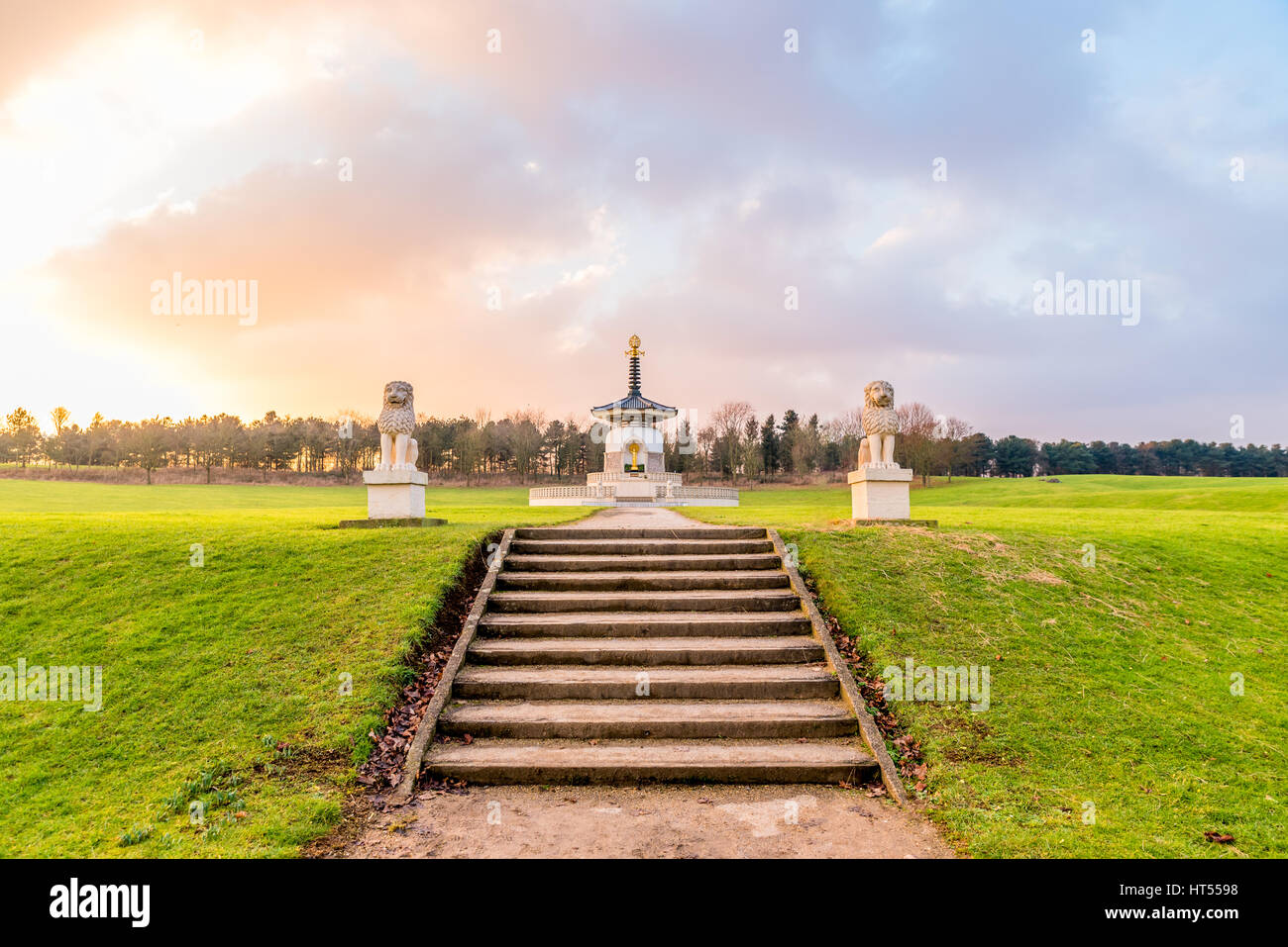 Landscape view Asian Monastery with Lion Statues Stock Photo - Alamy