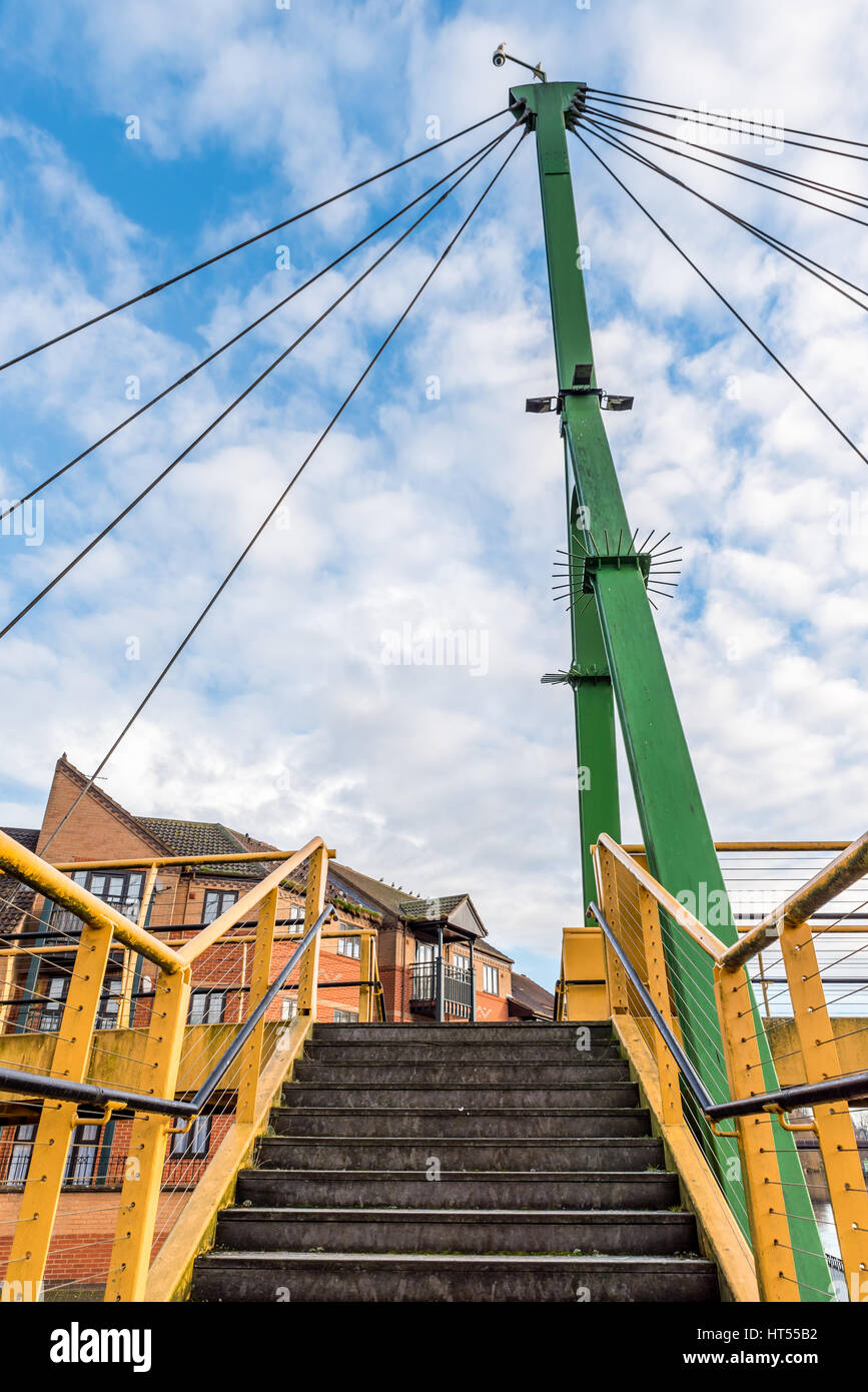 Wire cable bridges hi-res stock photography and images - Alamy