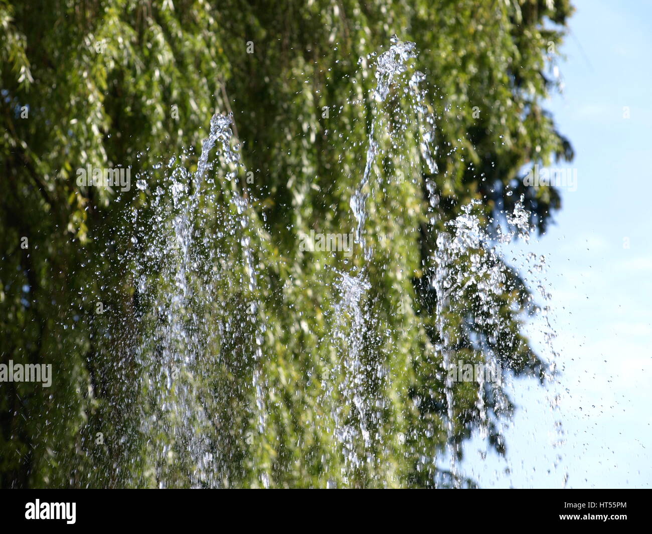 Drops water cooling hi-res stock photography and images - Alamy