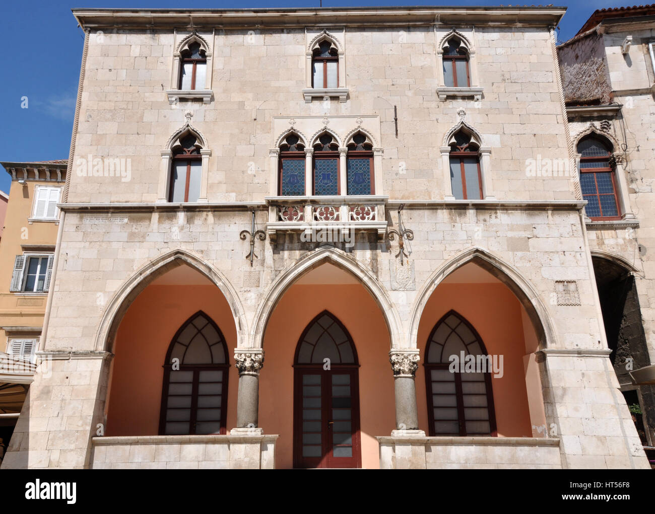 Venetian windows on a building in Split, Croatia Stock Photo - Alamy