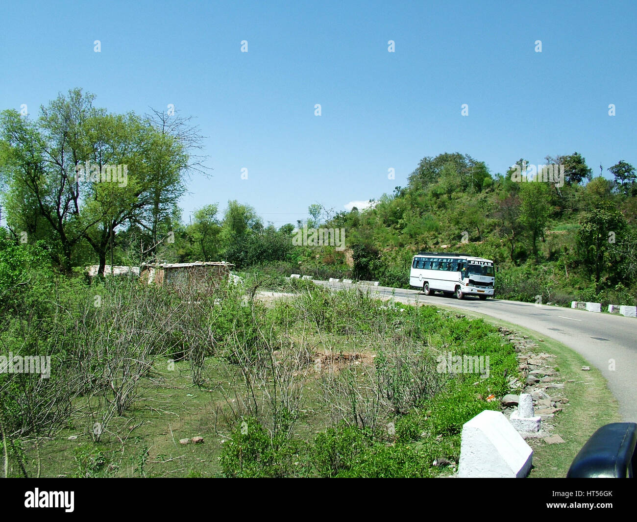 Highway Jammu to Srinagar Road Dangerous Road, Paradise on the Earth ...