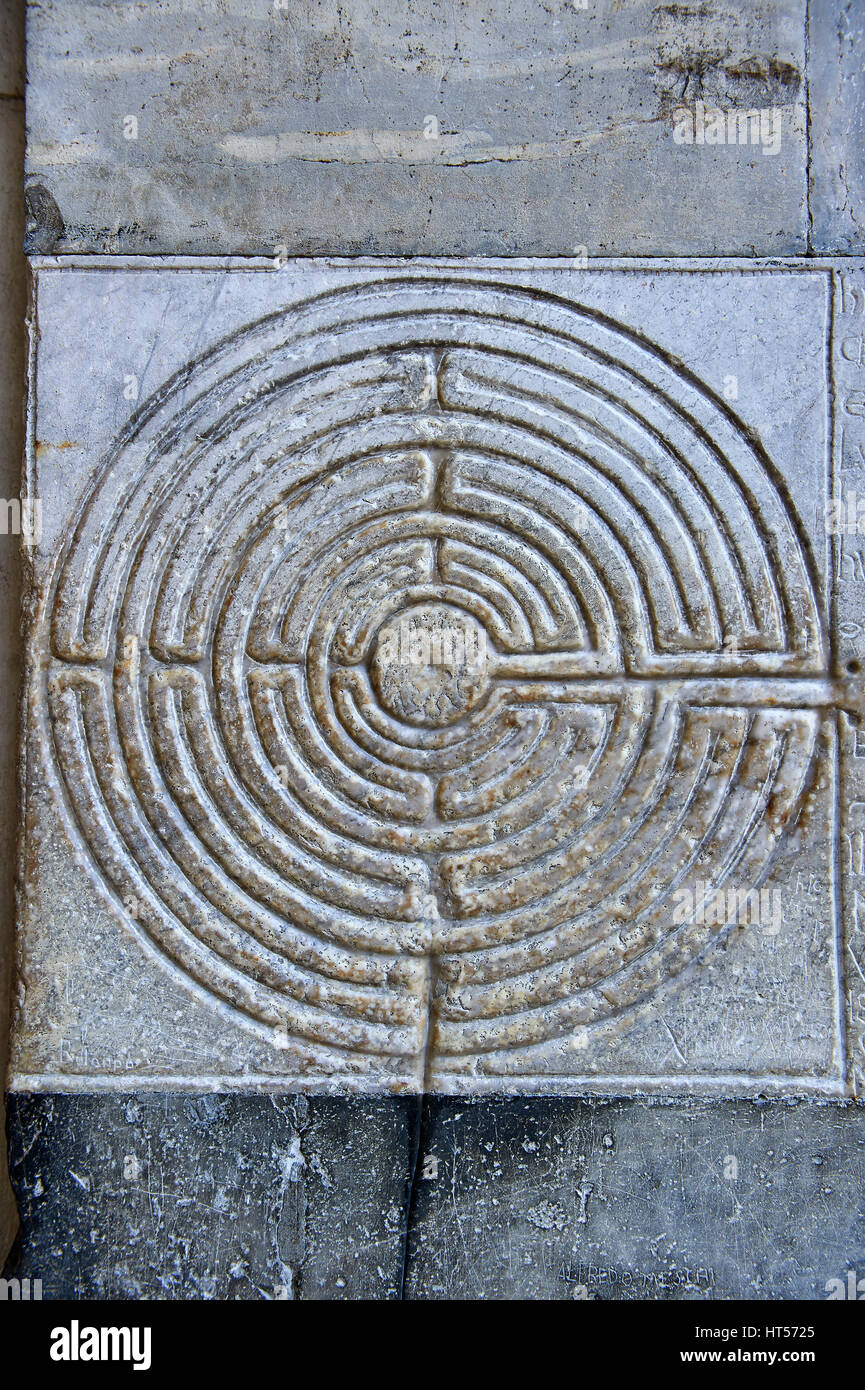 Late medieval relief sculptures of a Labyrinth , the Cattedrale di San ...