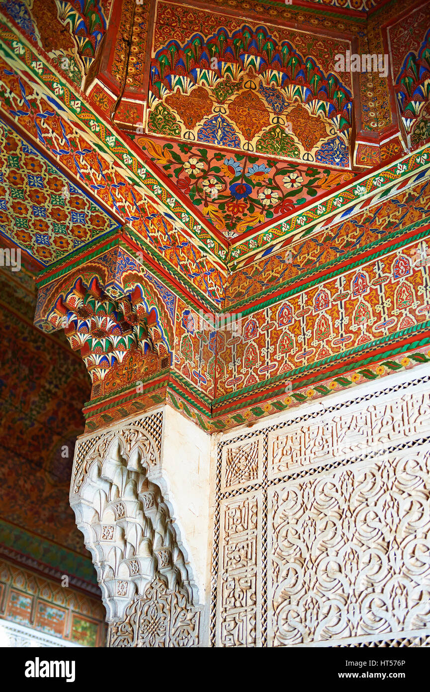 Berber Arabesque Mocarabe plasterwork pamnels and Muqarnas capitals and ...